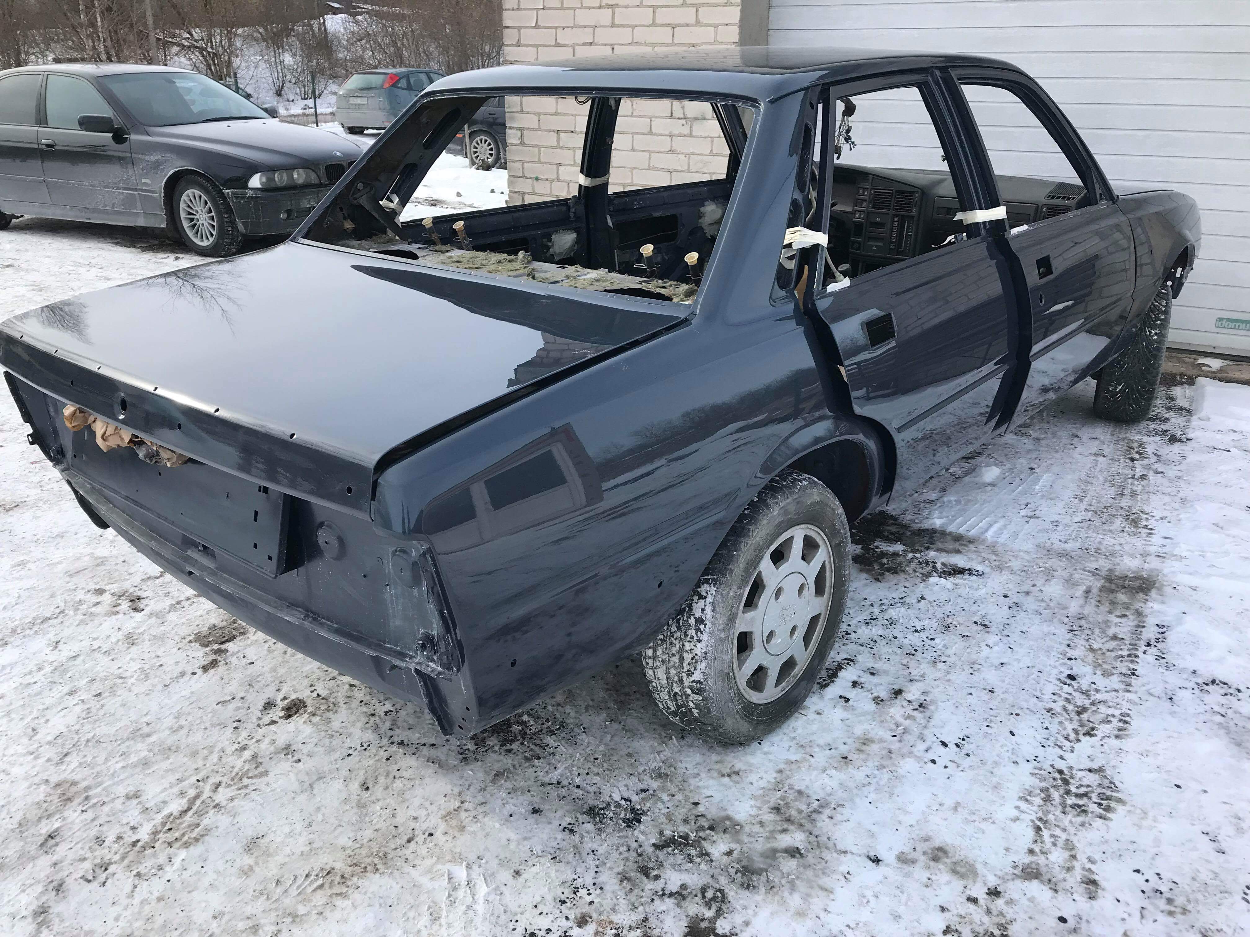 Edit: Rebuilding the engine myself -86 505 Turbo 180bhp version (big ...